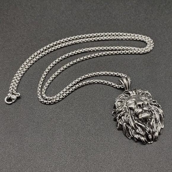 Independent | Accessories | Lion Lions Head Necklace Alpha King Mens ...
